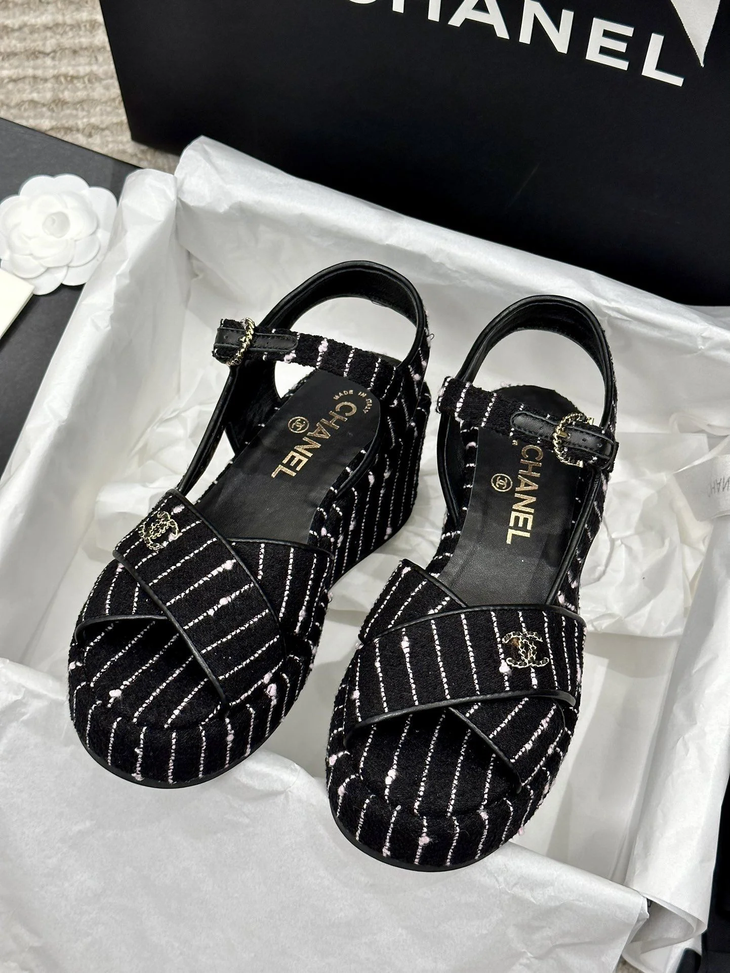 Low-cost Chanel Sandals