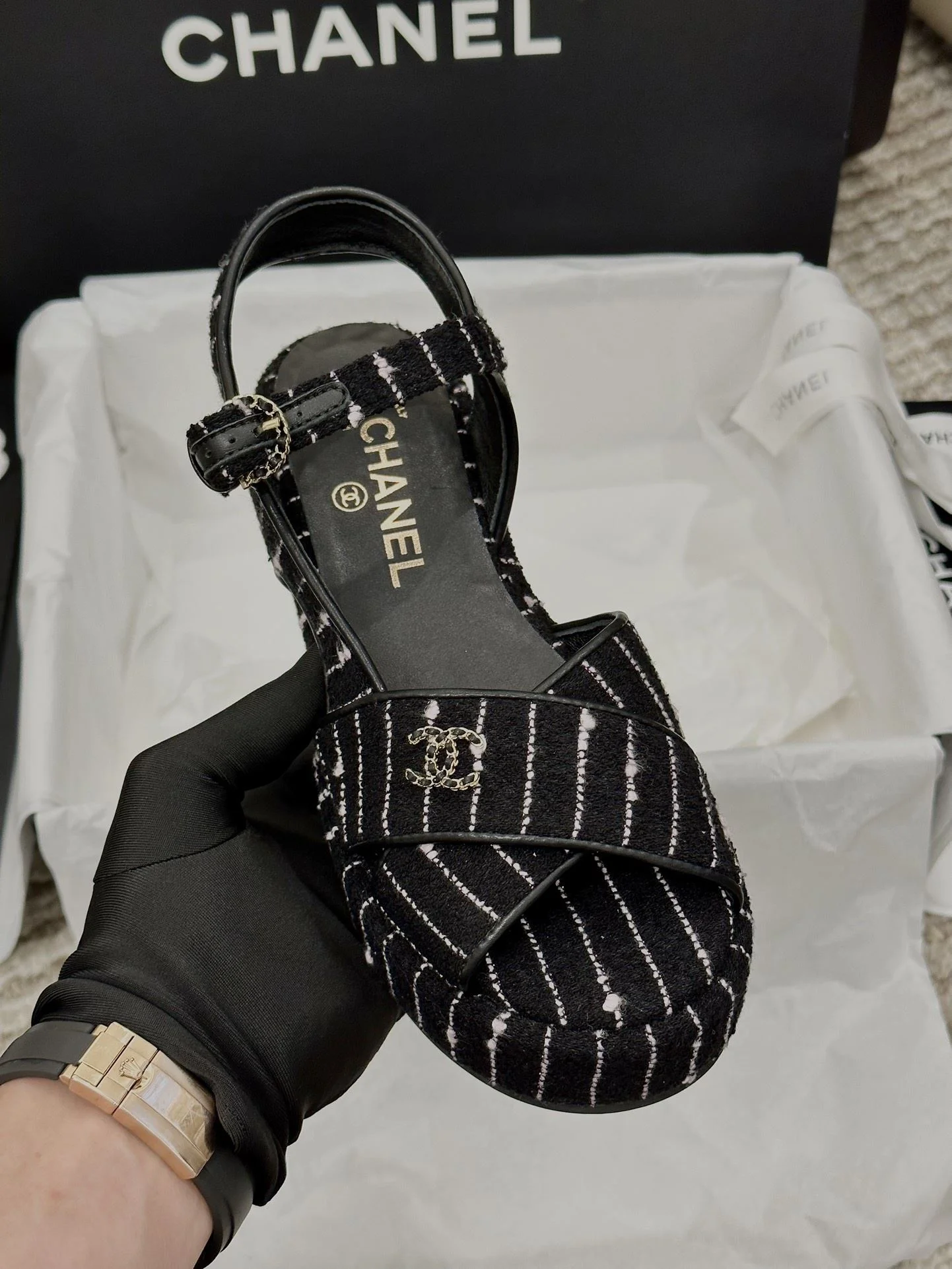 Low-cost Chanel Sandals