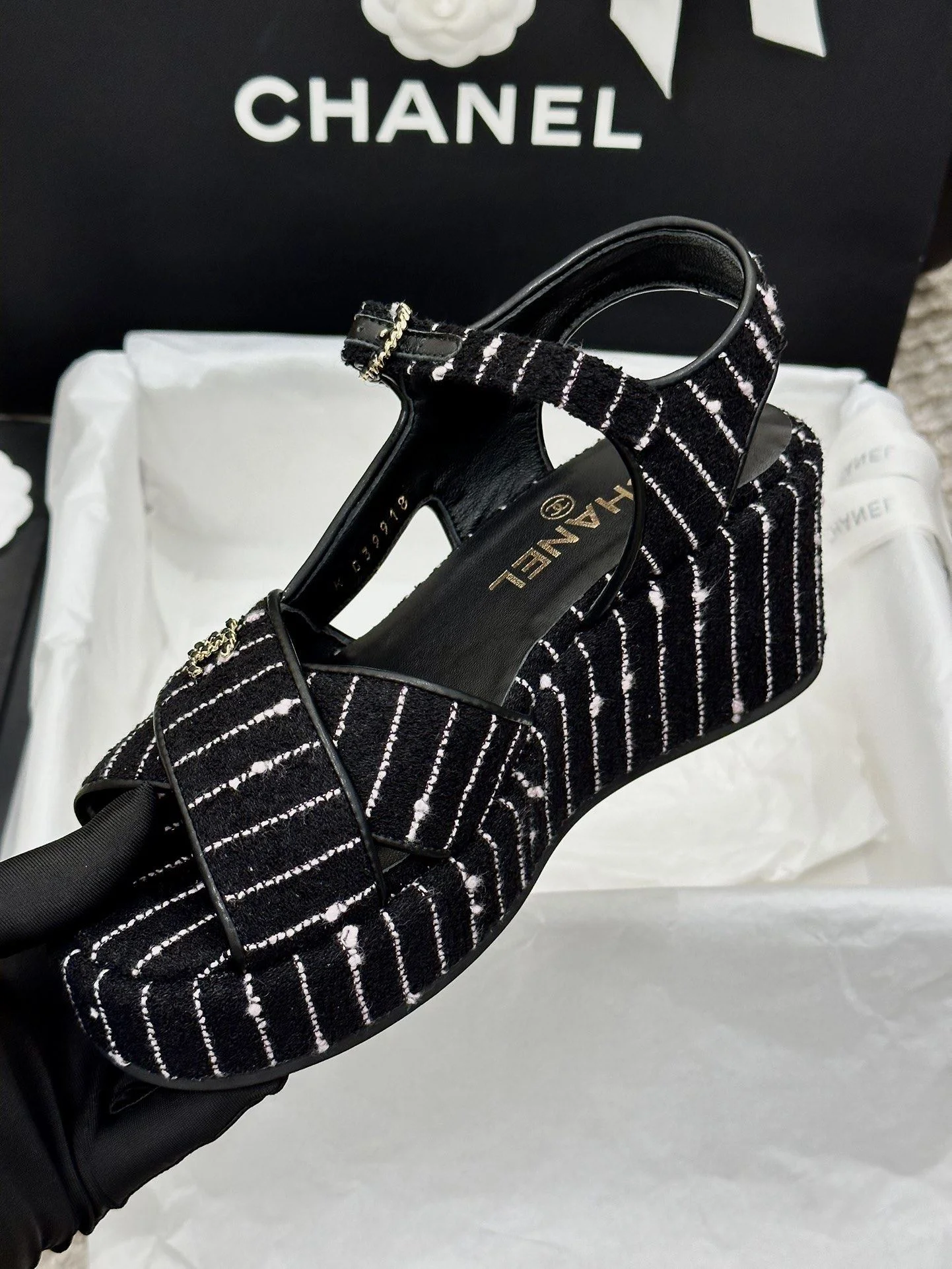 Low-cost Chanel Sandals
