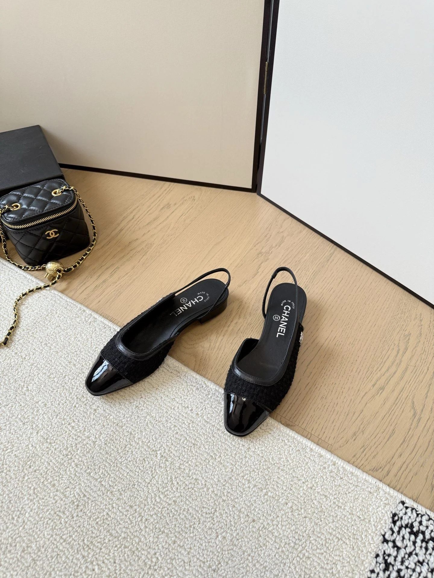 Accurate model Chanel Sandals