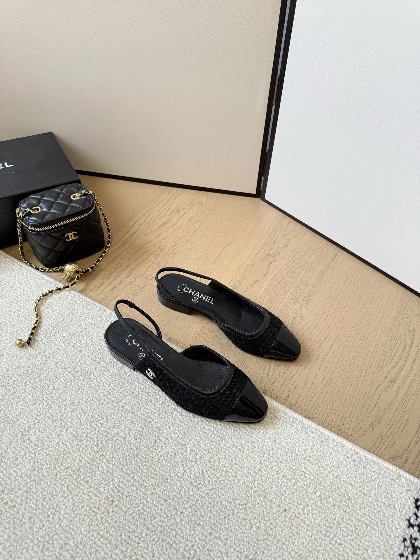 Accurate model Chanel Sandals