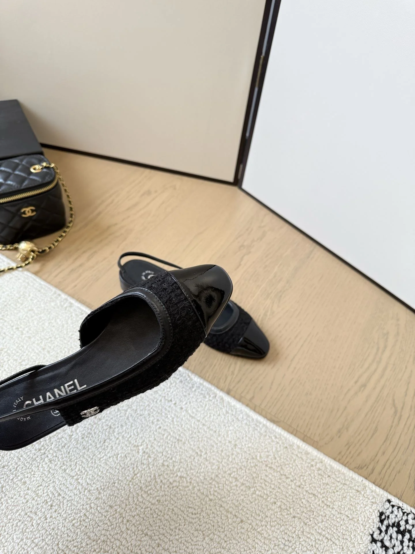 Accurate model Chanel Sandals