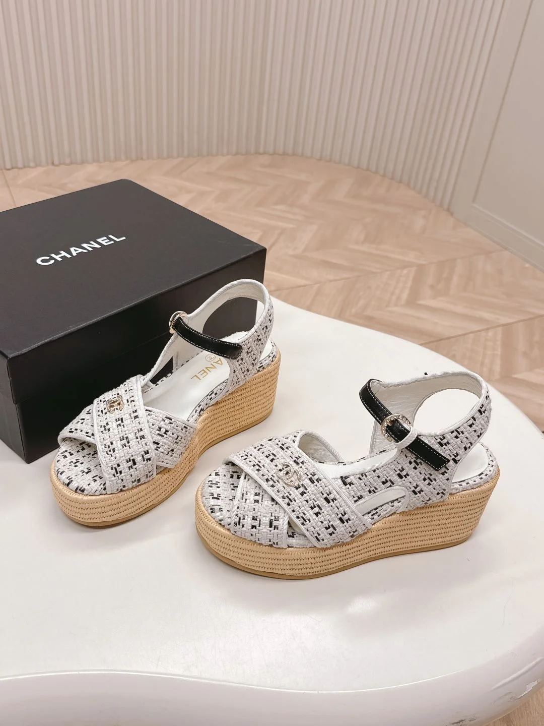 Mirror quality Chanel Sandals
