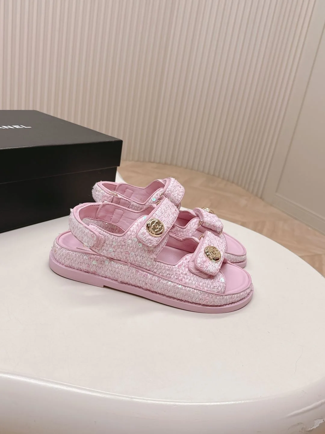 Accurate model Chanel Sandals