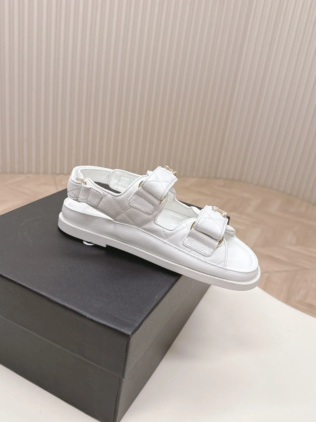 Exact replica Chanel Sandals