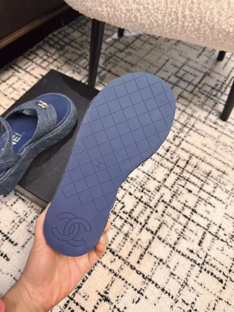 Low-cost Chanel Sandals