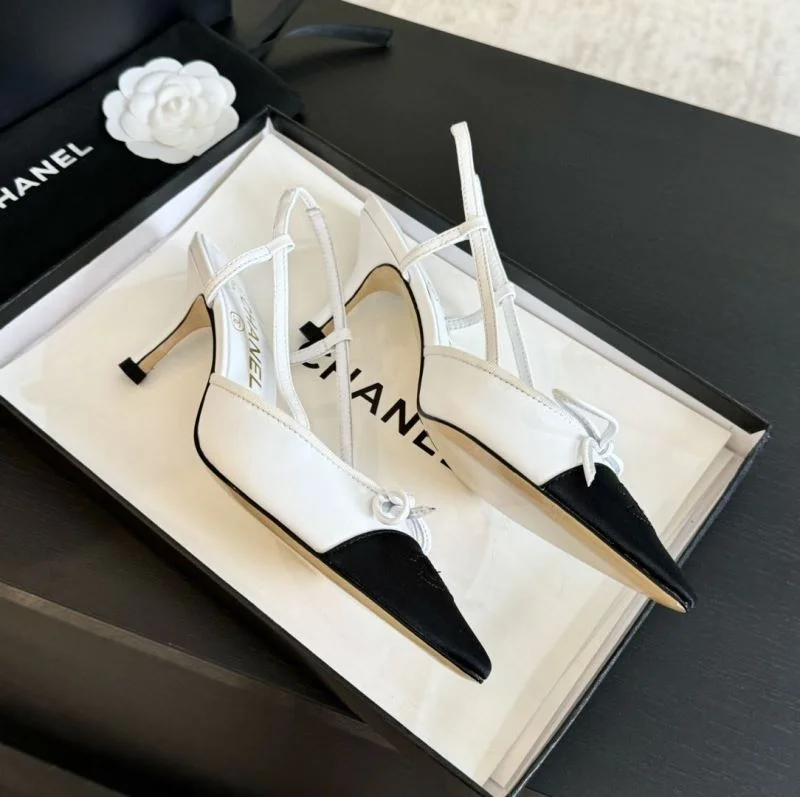 Accurate model Chanel Sandals
