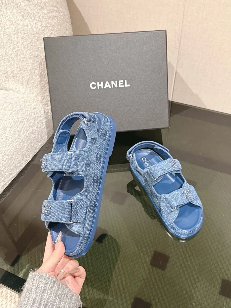 Top mirror Chanel Sandals