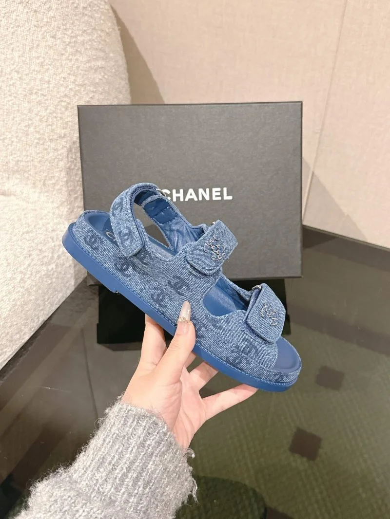 Top mirror Chanel Sandals