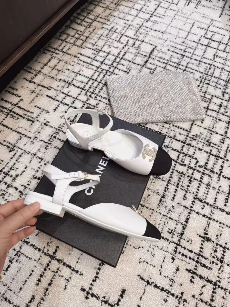 Accurate model Chanel Sandals