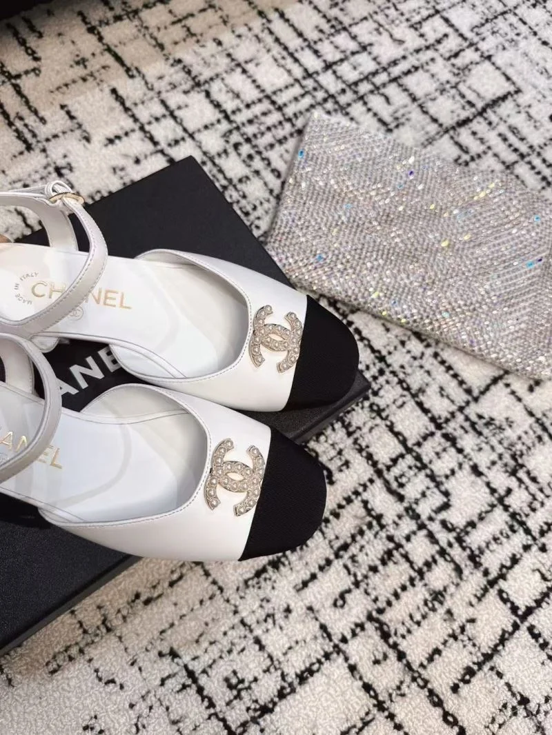 Accurate model Chanel Sandals