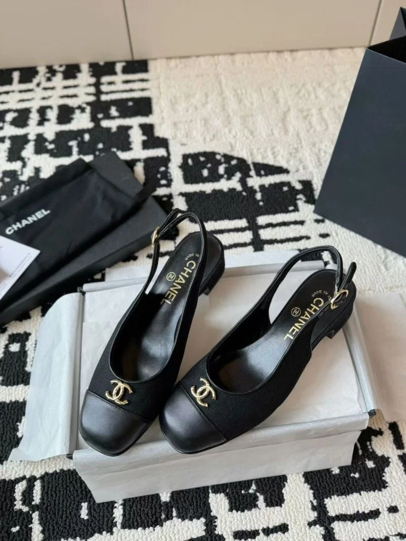 Low-cost Chanel Sandals