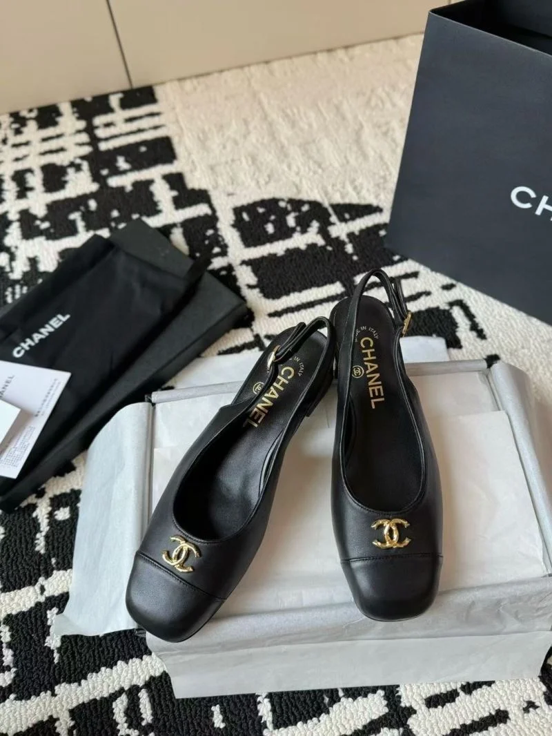 Low-cost Chanel Sandals