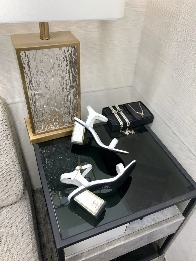 Accurate model Chanel Sandals