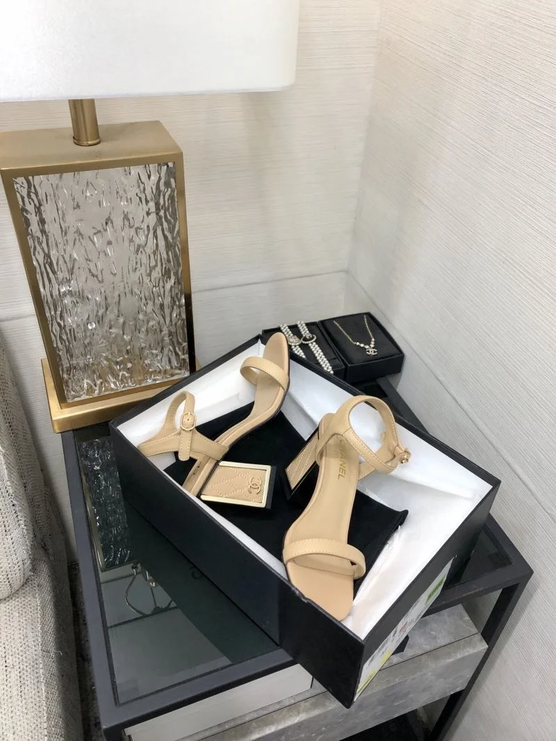 Low-cost Chanel Sandals