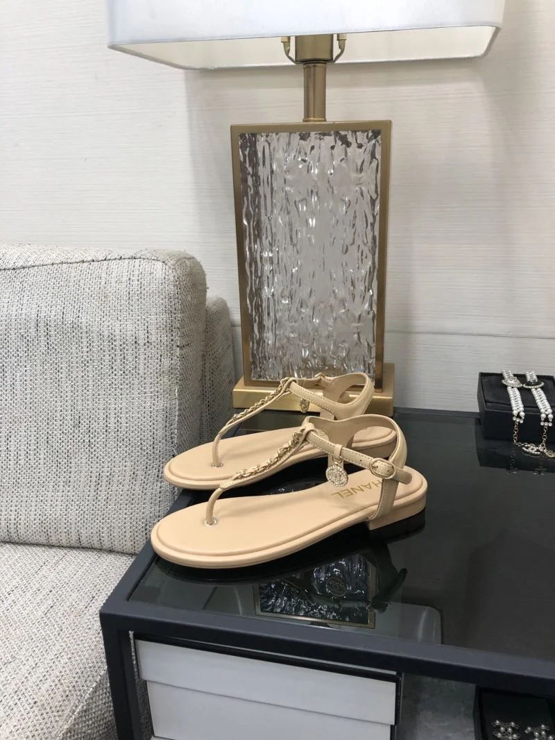 Accurate model Chanel Sandals