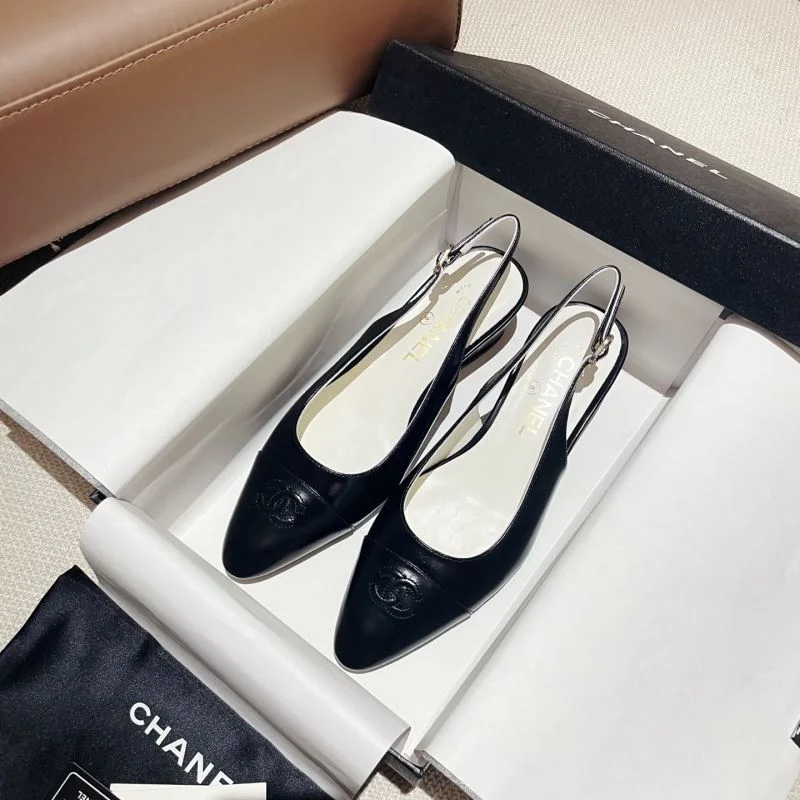 Top mirror Chanel Sandals
