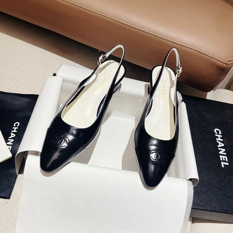Top mirror Chanel Sandals