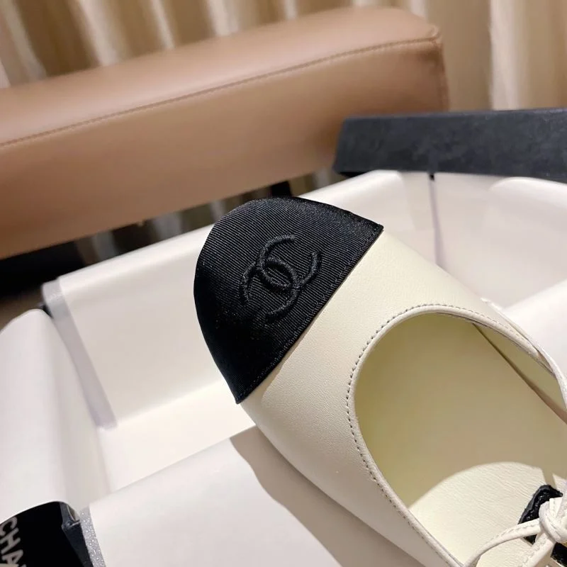Top mirror Chanel Sandals