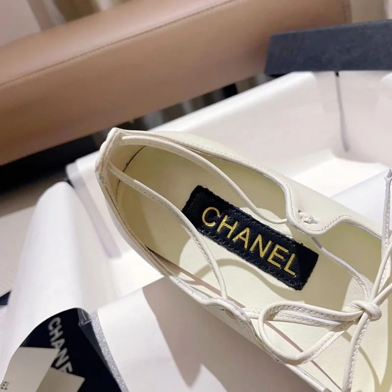 Top mirror Chanel Sandals