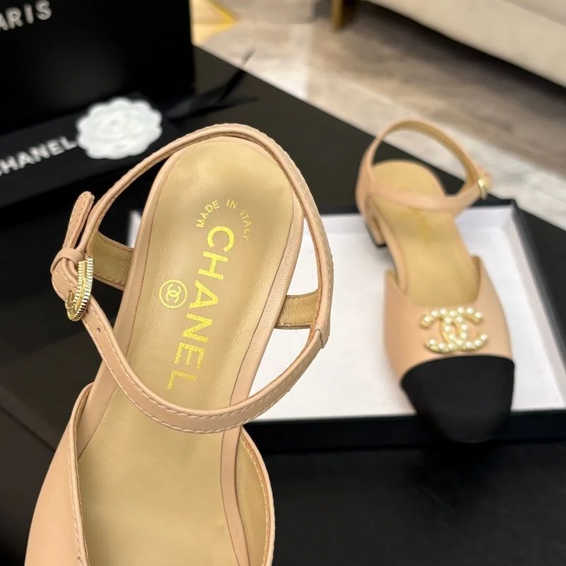 Accurate model Chanel Sandals