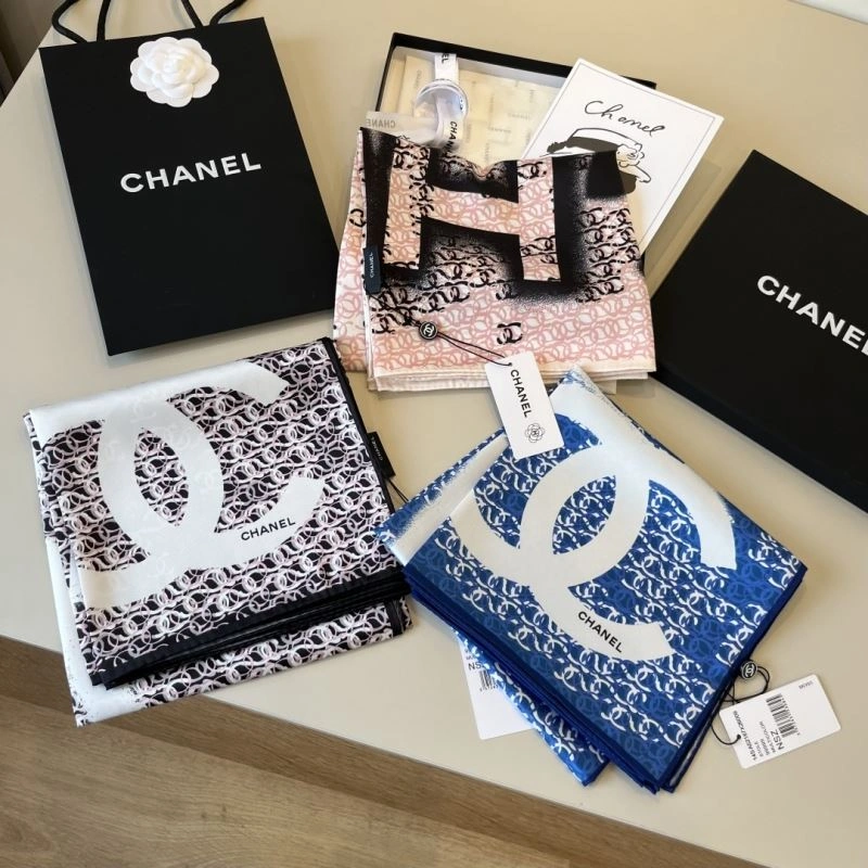 Bargain Chanel Scarf