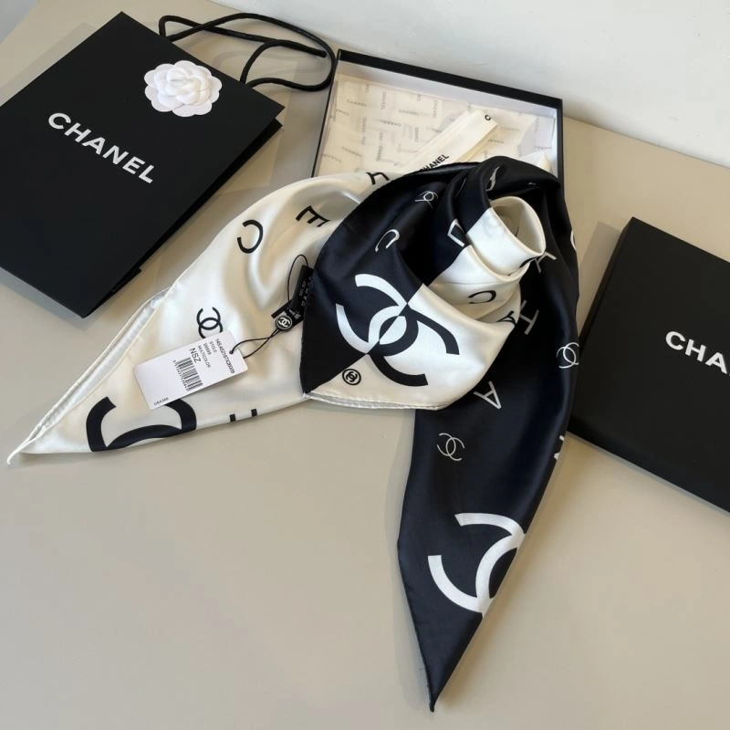 Low-cost Chanel Scarf