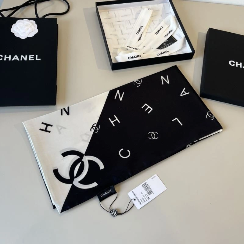 Low-cost Chanel Scarf