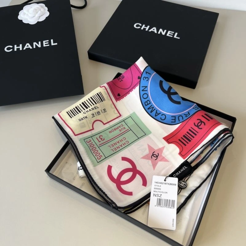 Top match Chanel Scarf