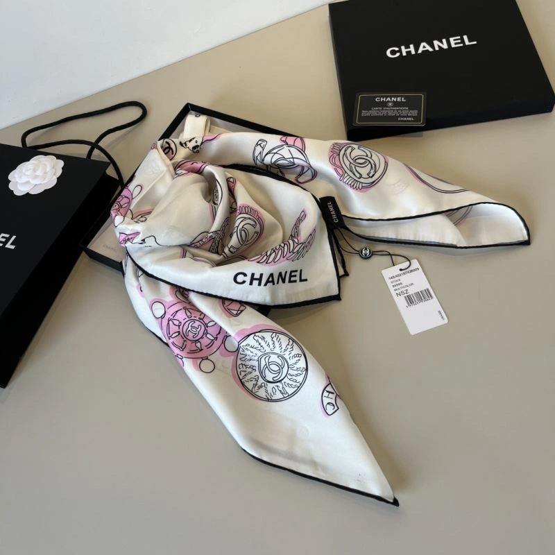 Low-cost Chanel Scarf