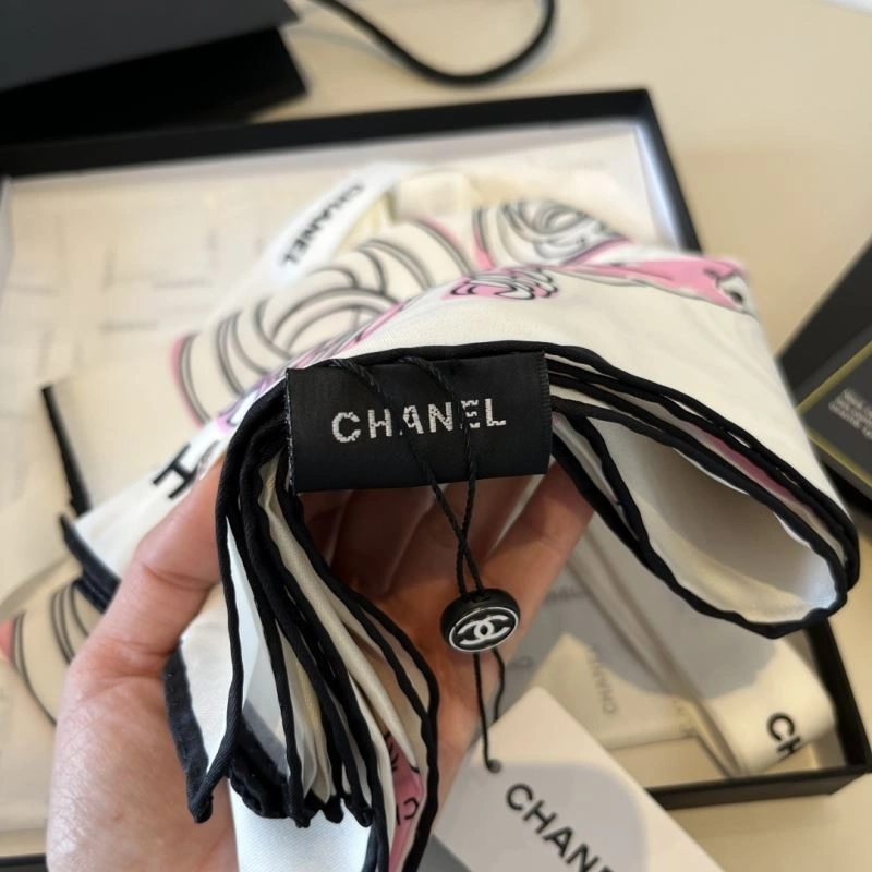 Low-cost Chanel Scarf