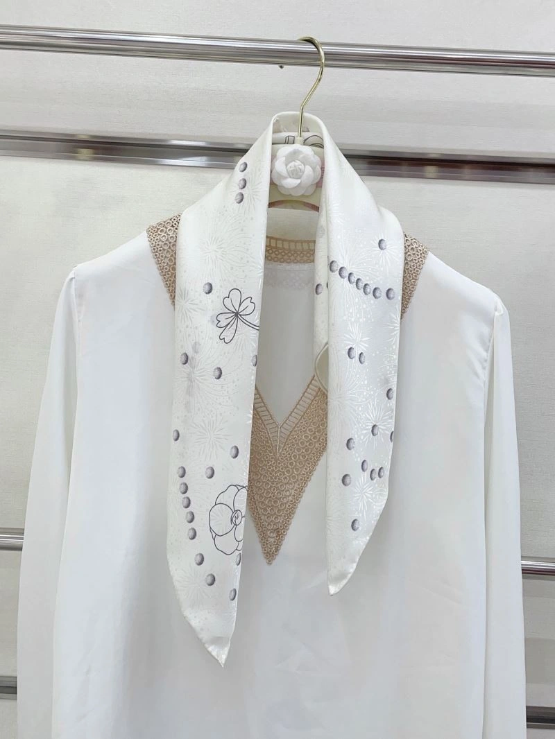 Brand-original Chanel Scarf
