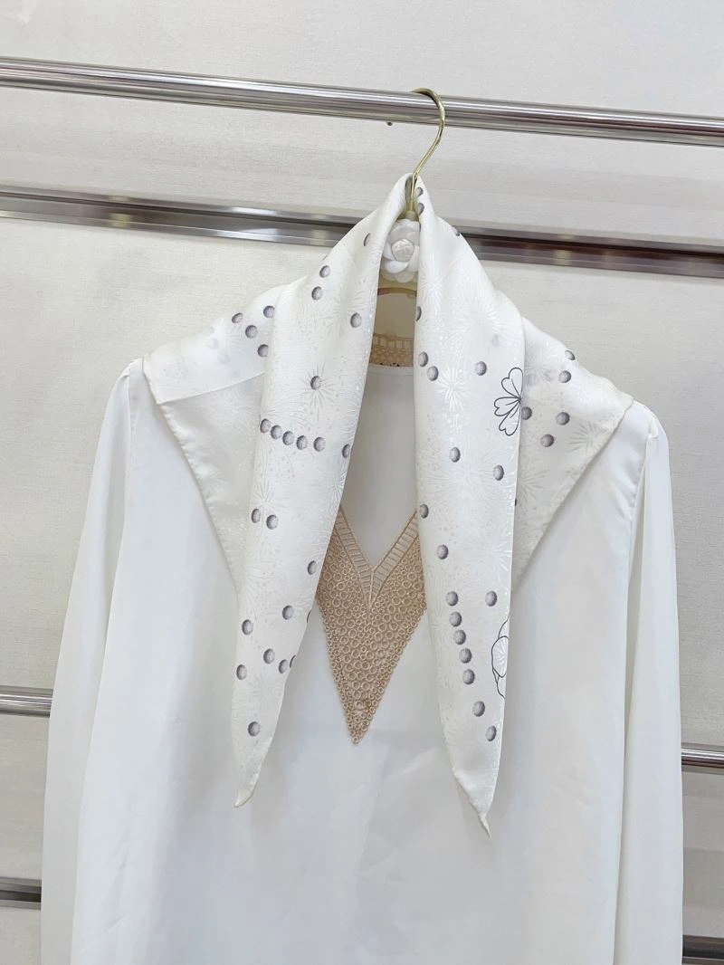 Brand-original Chanel Scarf