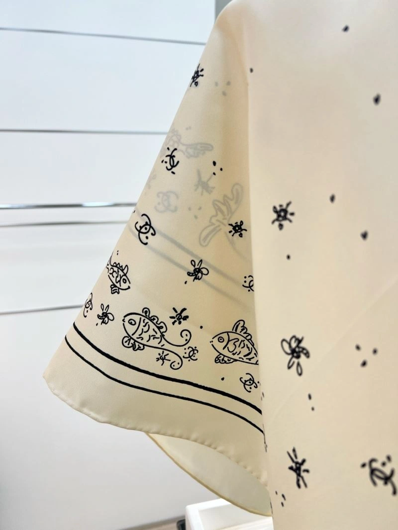 Top match Chanel Scarf