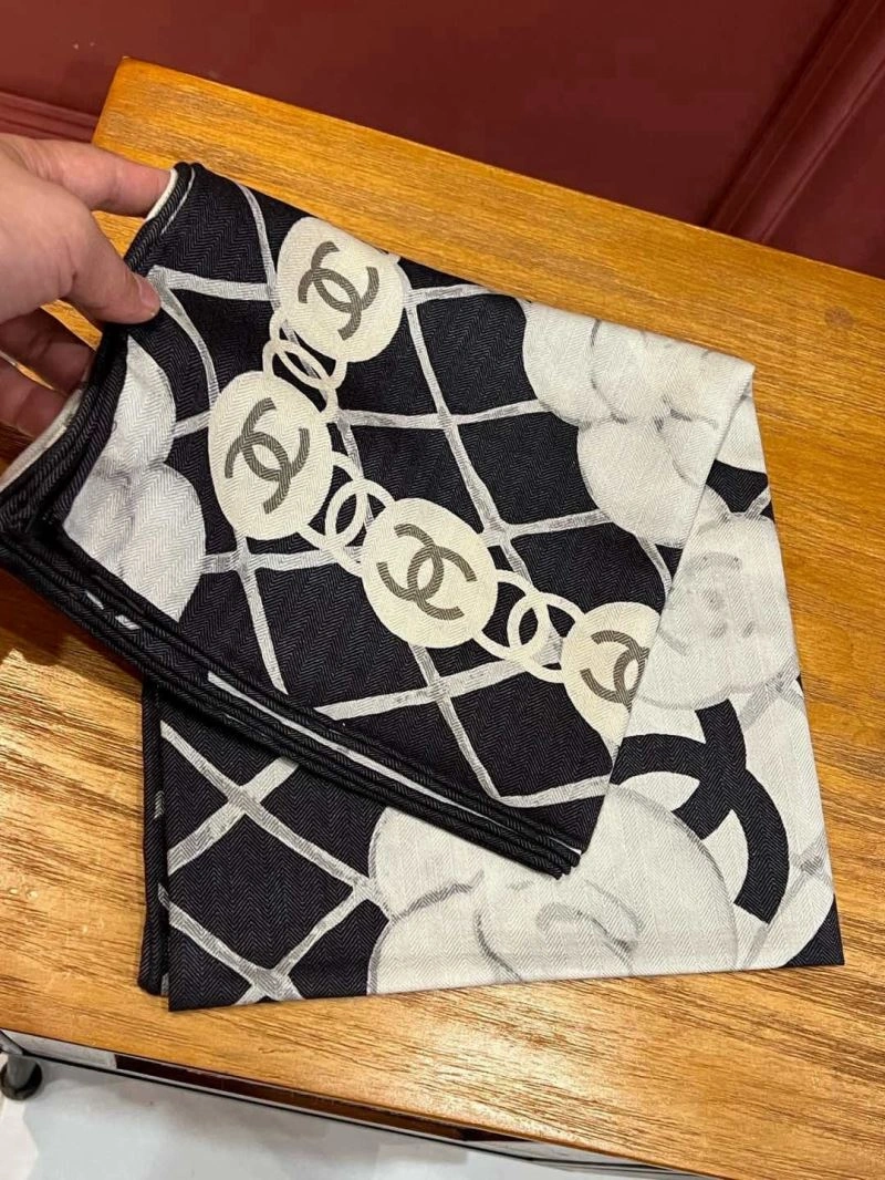 Accurate model Chanel Scarf