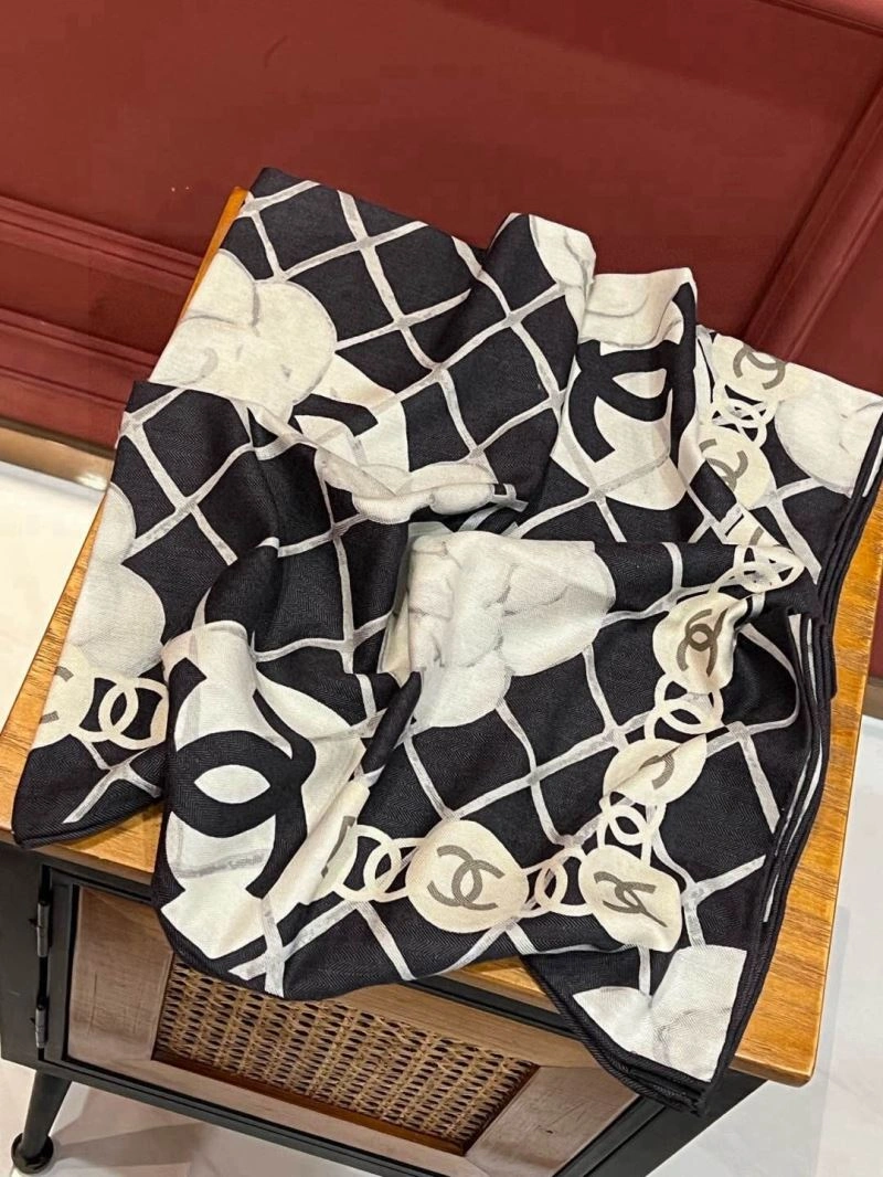 Accurate model Chanel Scarf