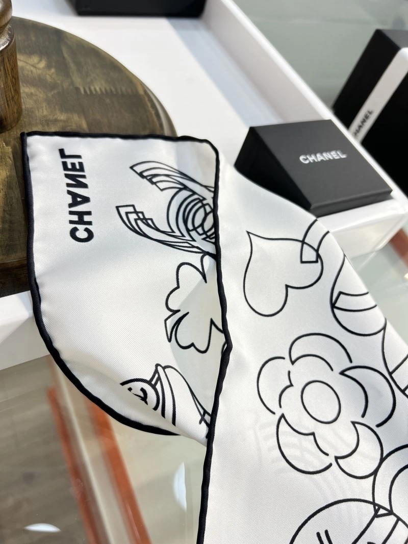 Top match Chanel Scarf