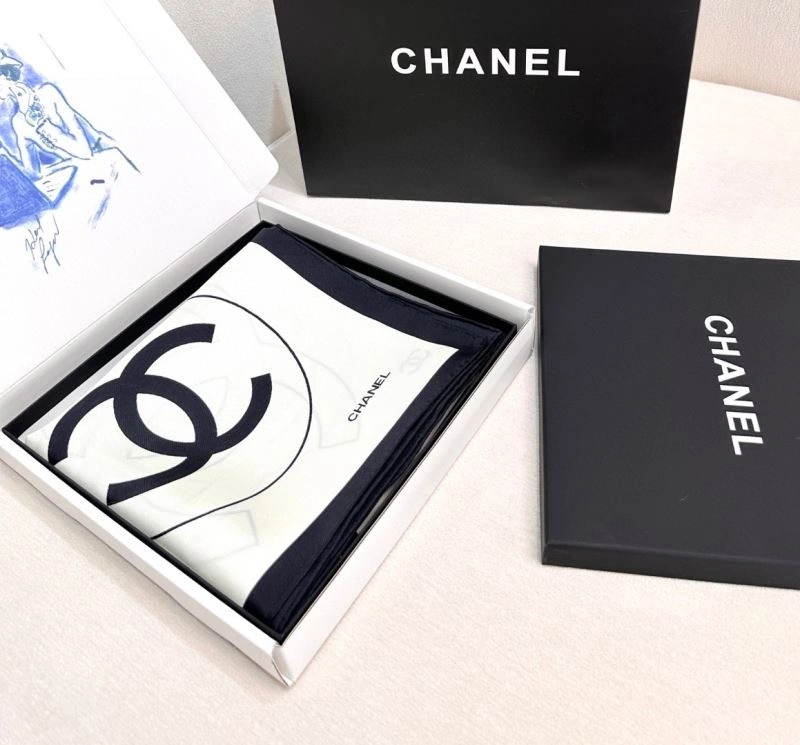 Low-cost Chanel Scarf