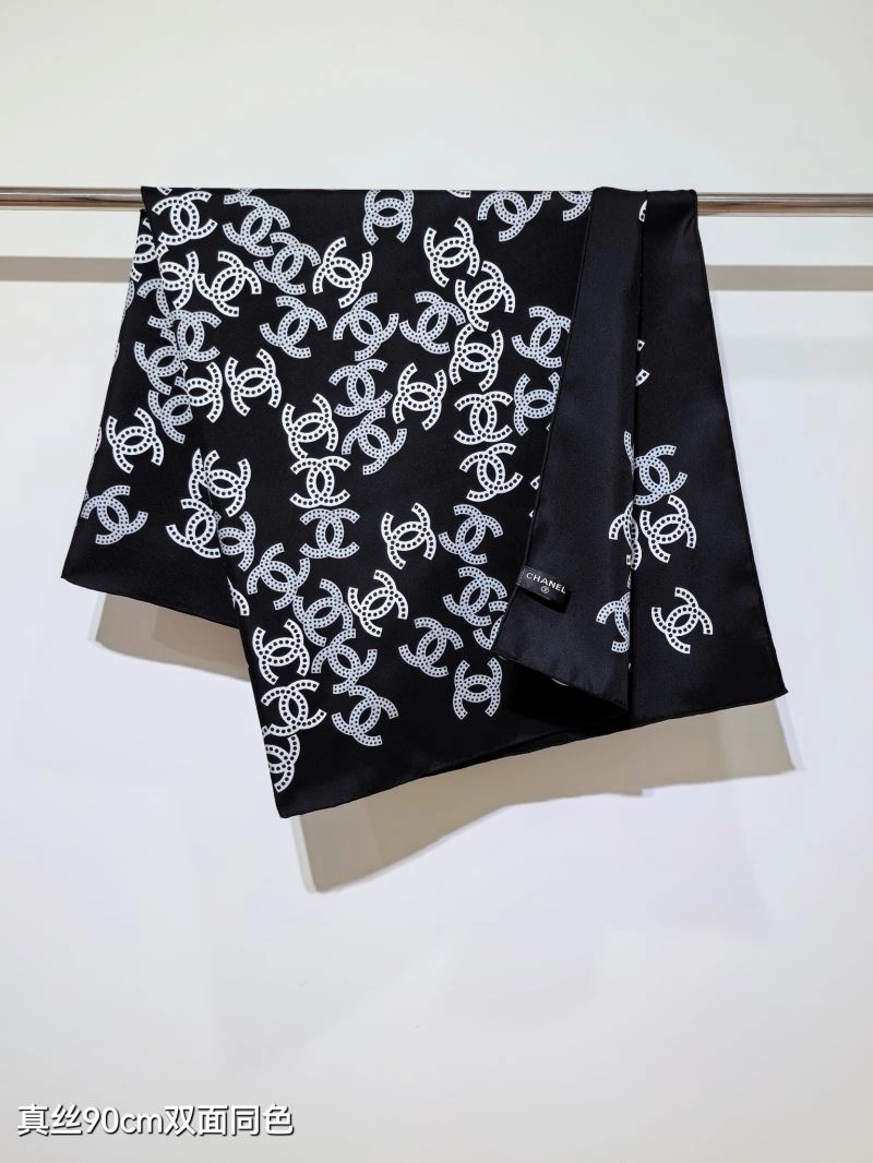 Accurate model Chanel Scarf