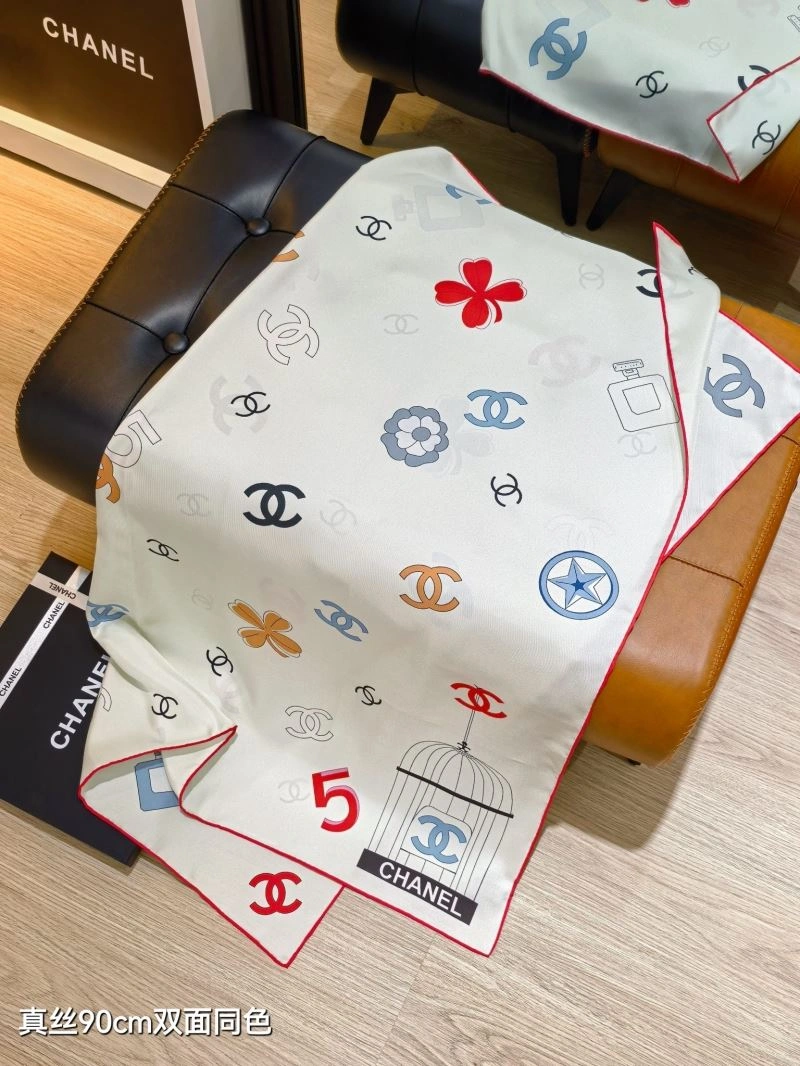 Low-cost Chanel Scarf