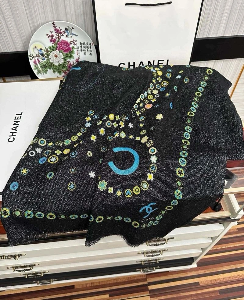 Accurate model Chanel Scarf