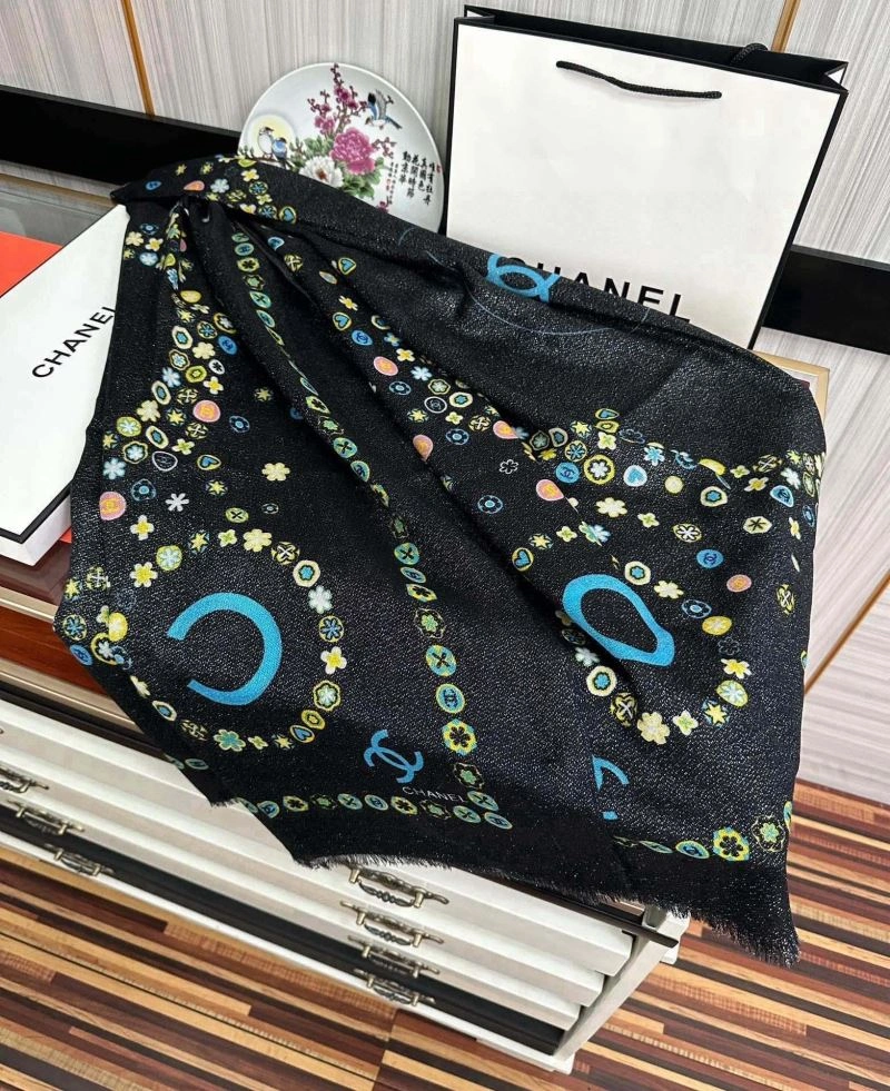 Accurate model Chanel Scarf