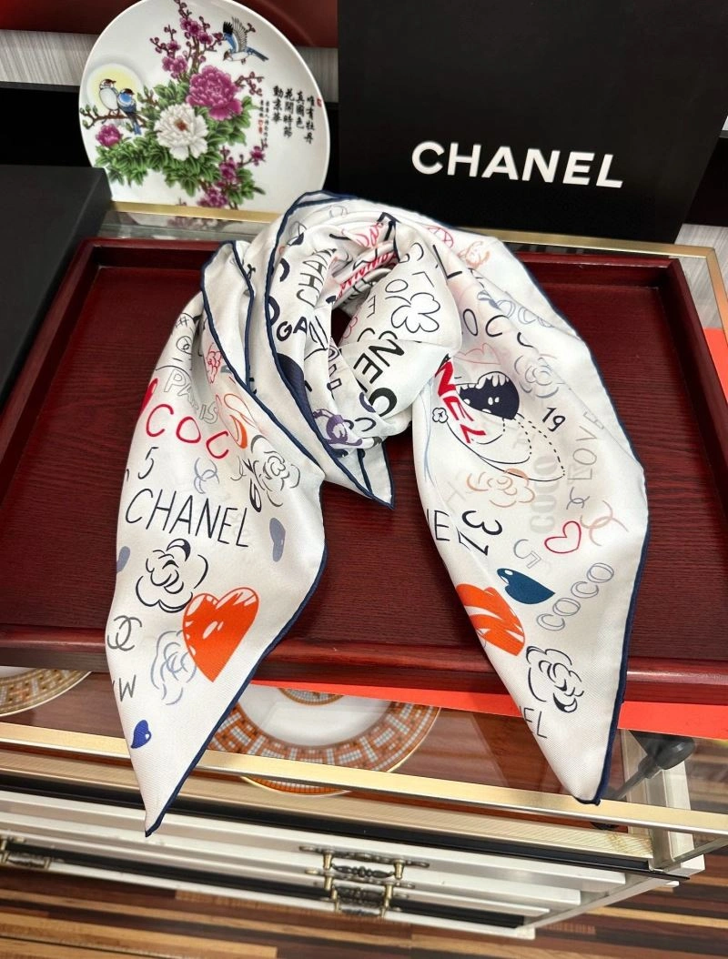 Top match Chanel Scarf