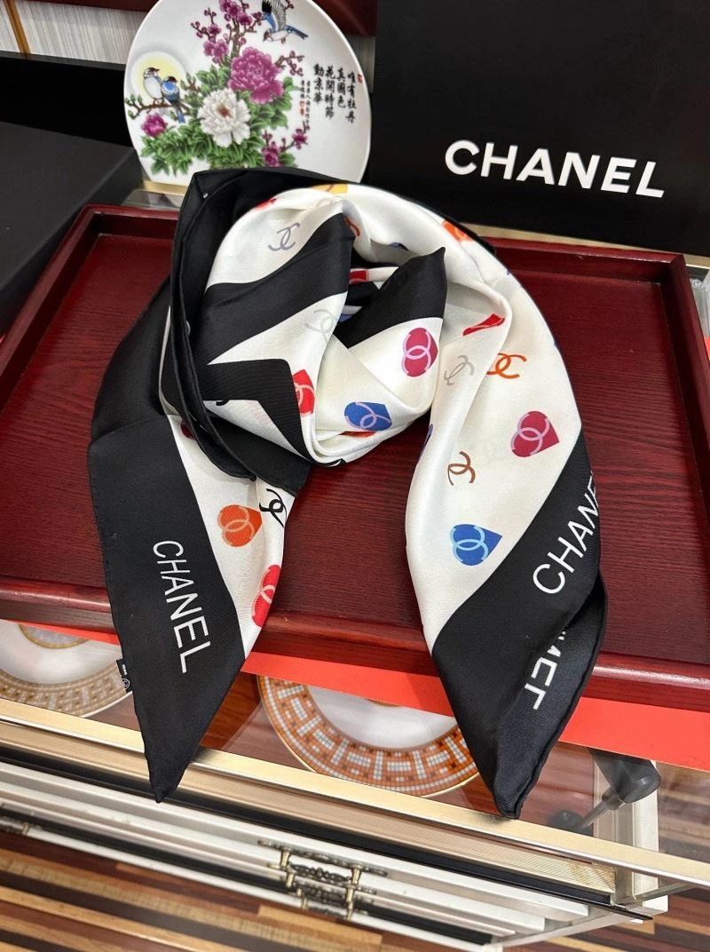 Low-cost Chanel Scarf