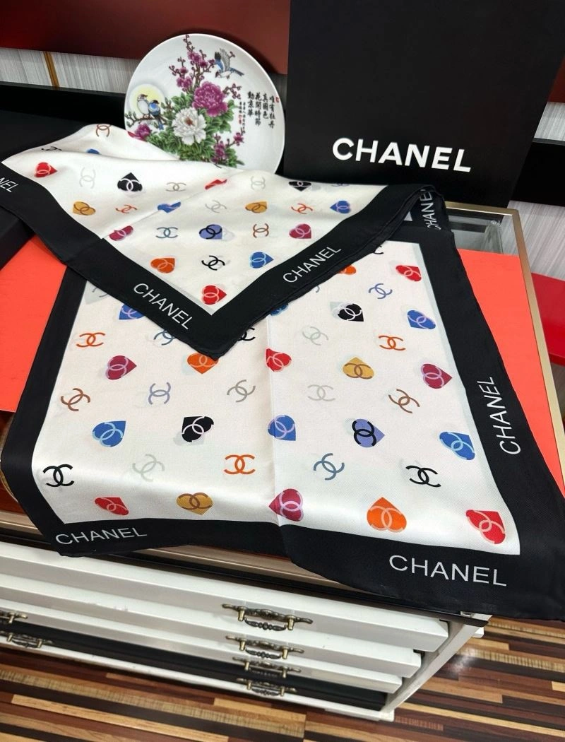 Low-cost Chanel Scarf