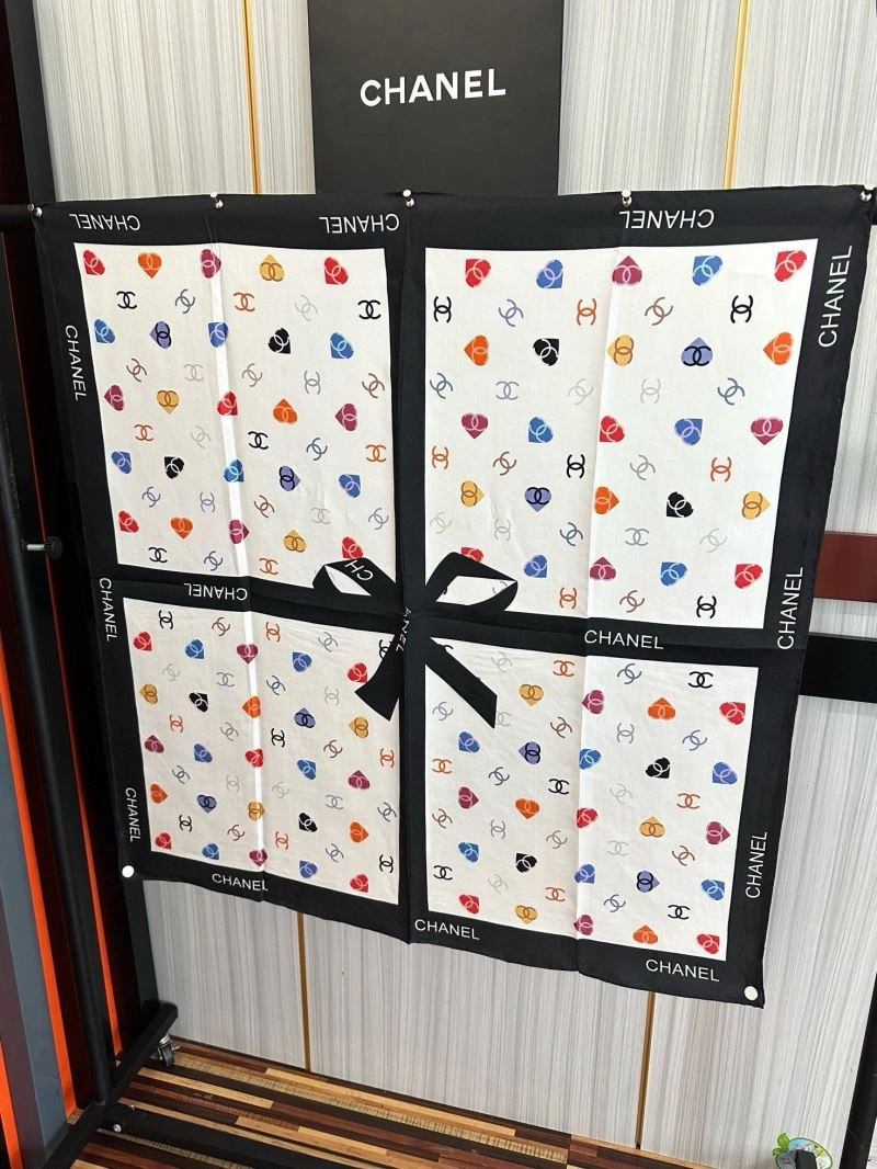 Low-cost Chanel Scarf