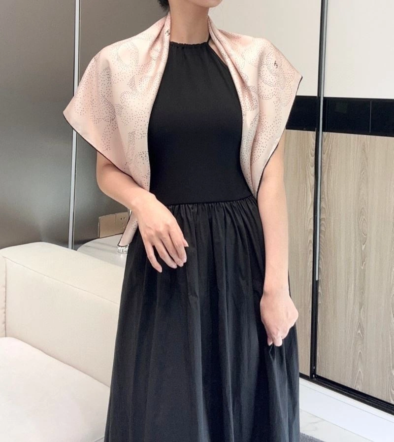 Inexpensive Chanel Scarf
