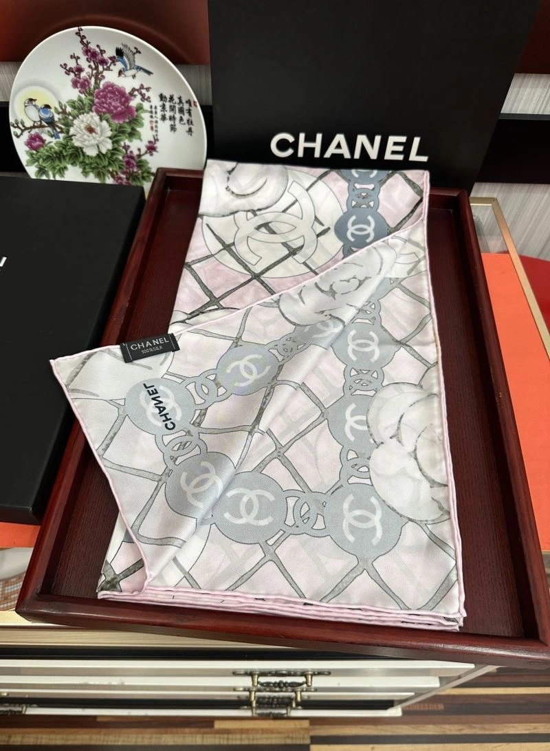 Low-cost Chanel Scarf
