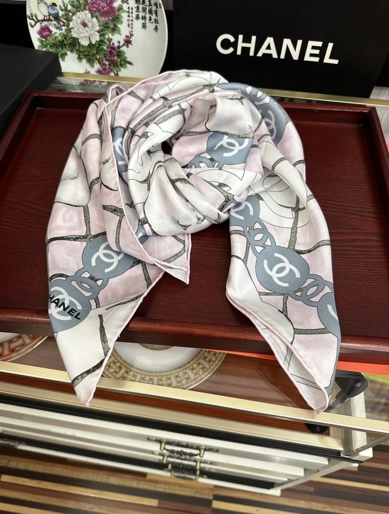 Low-cost Chanel Scarf
