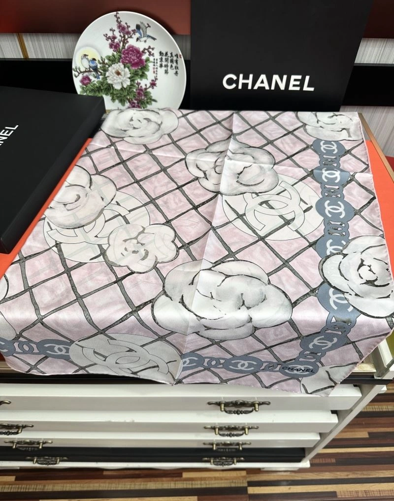 Low-cost Chanel Scarf
